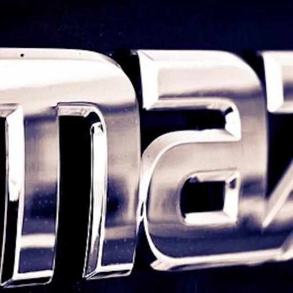 Mazda Motor Logistics Europe werkt met douane in cloud