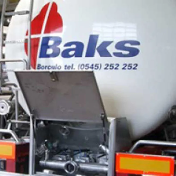 Cosmo Trucks en Baks Logistiek nauwer samen