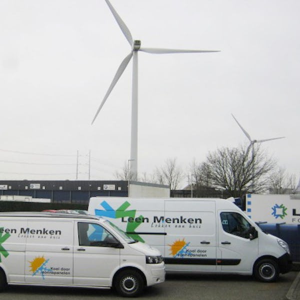 Leen Menken koelt bestelwagen met zonne-energie