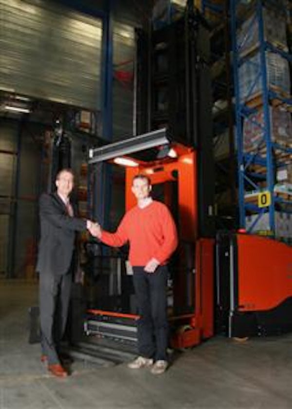 BT levert honderdste Vector-combitruck aan Wolters-Noordhoff