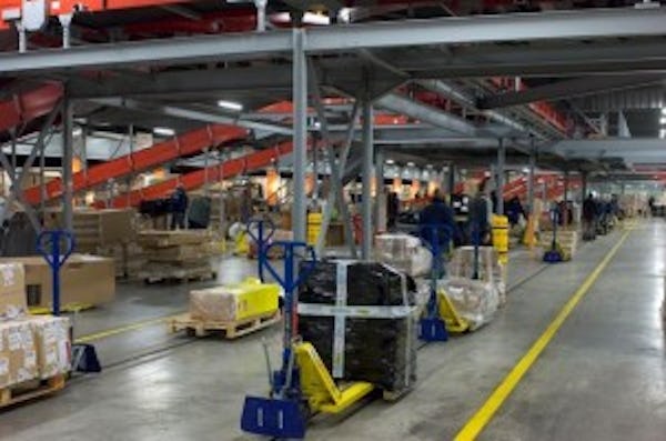 Egemin Automation levert drie projecten op