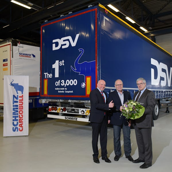 DSV bestelt 3.000 huckepack-trailers bij Schmitz