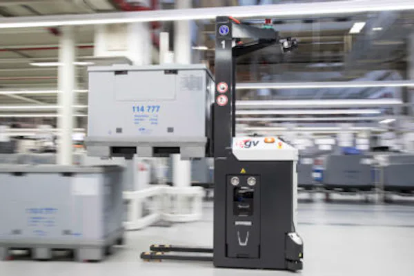 Audi start AGV pilot Egemin met omgebouwde Still reachtrucks
