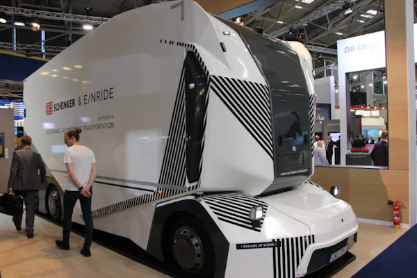DB Schenker steelt de show met autonome T-Pod