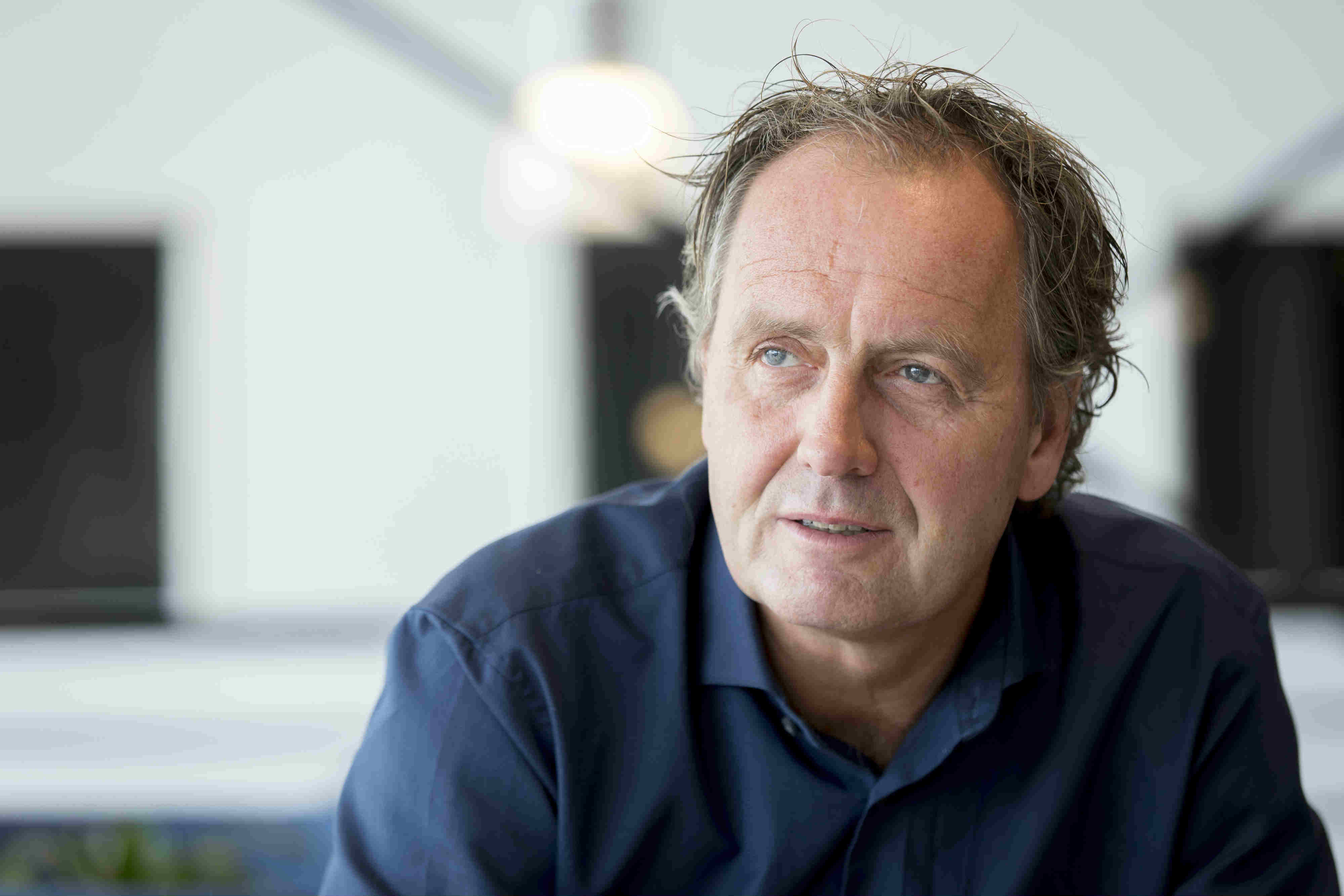 Eigenaar logistiek dienstverlener H&S ontvangt lintje