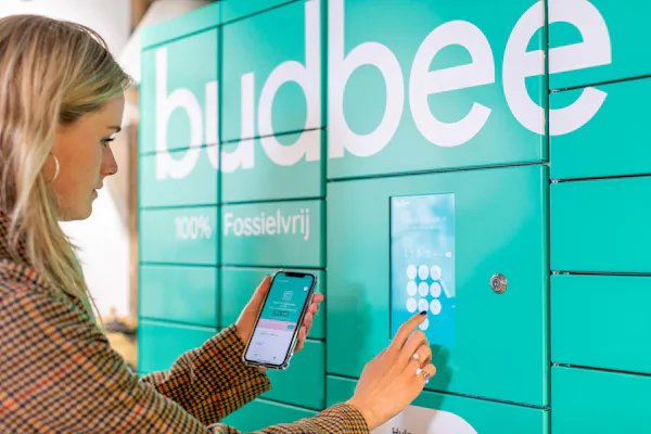 Budbee introduceert pakketkluizen op 100 locaties in Nederland