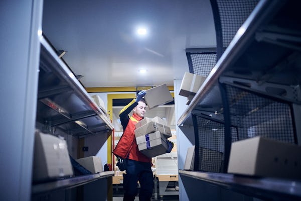 Nog een cao-akkoord DHL, terwijl het 'rommelt' bij PostNL