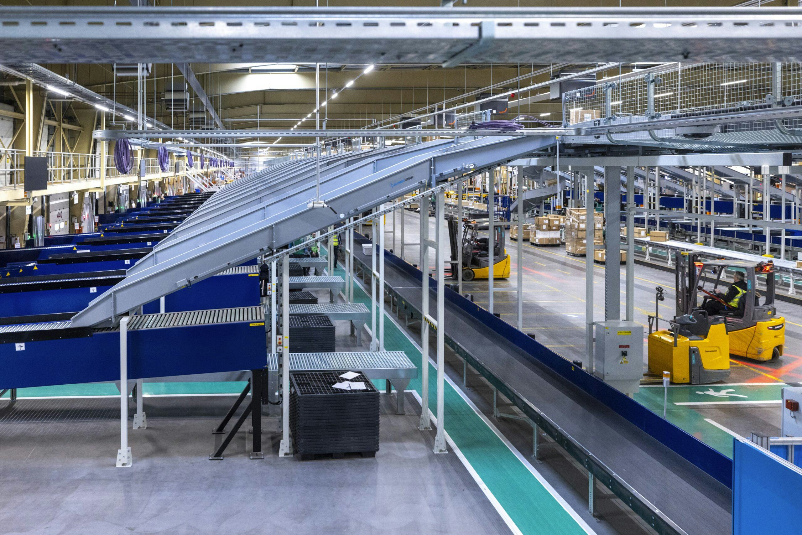 FedEx opent volledig vernieuwd sorteercentrum in Duiven