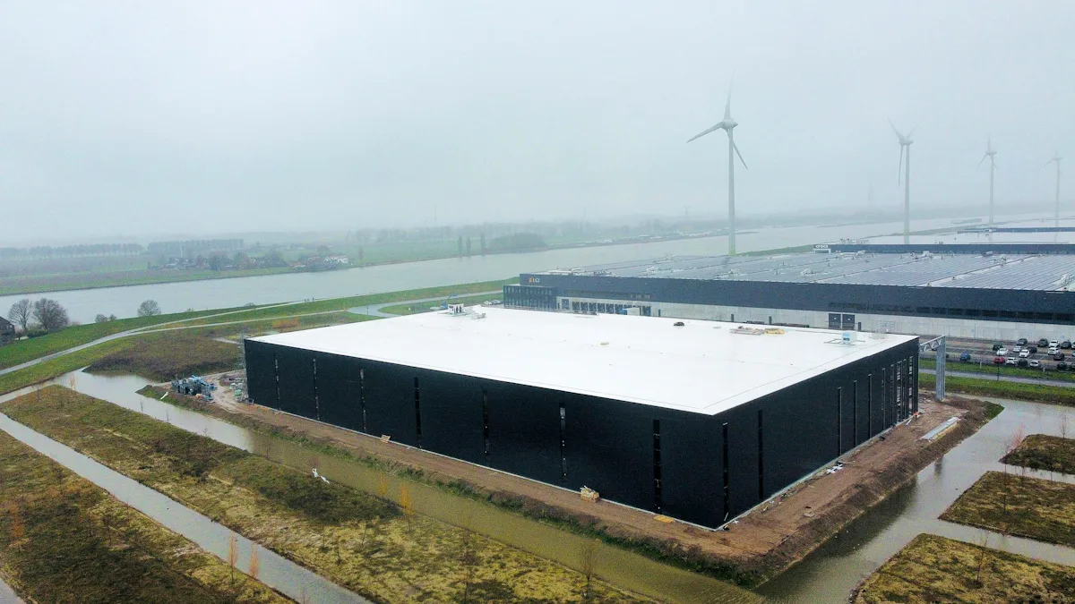RoadJet Logistics: 'Dordrecht is dichterbij dan je denkt'