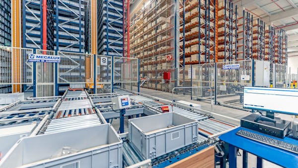 Vier voorbeelden van automatische magazijnen wereldwijd