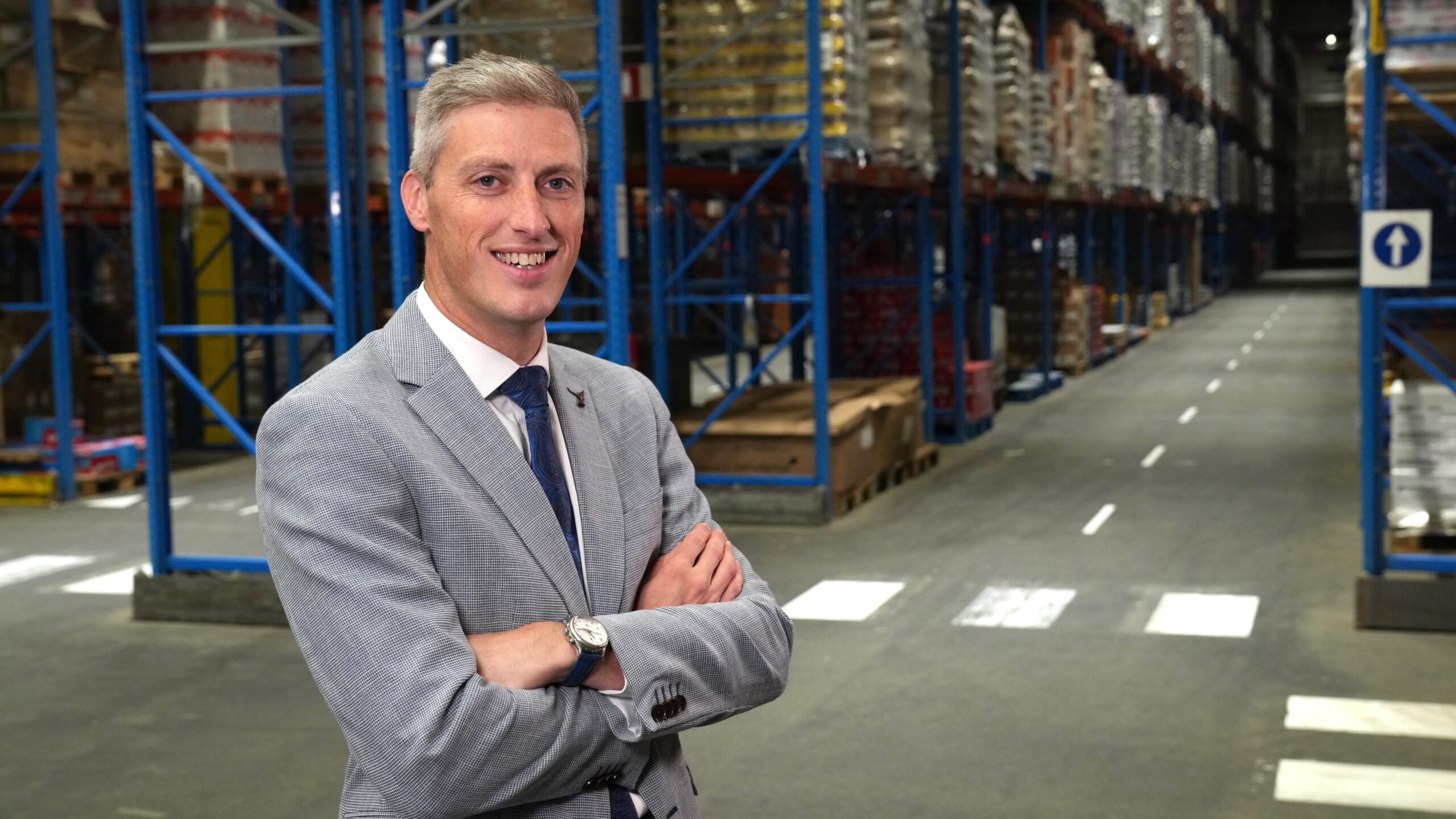 Autonoom rijdende pallettrucks van Colruyt zijn slim en snel