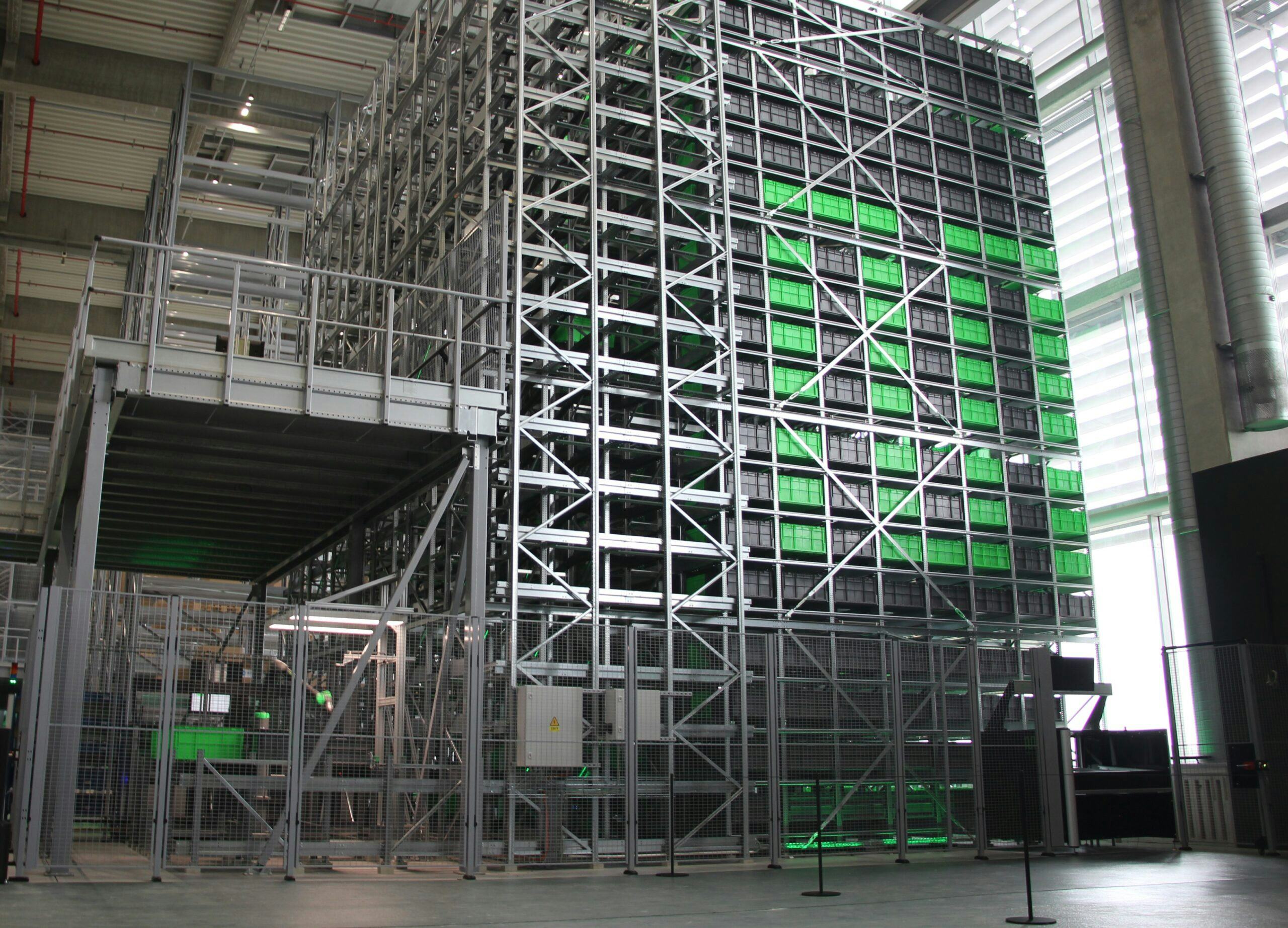 Stow zet vol in op robotisering, maar vergeet 'rekken' niet