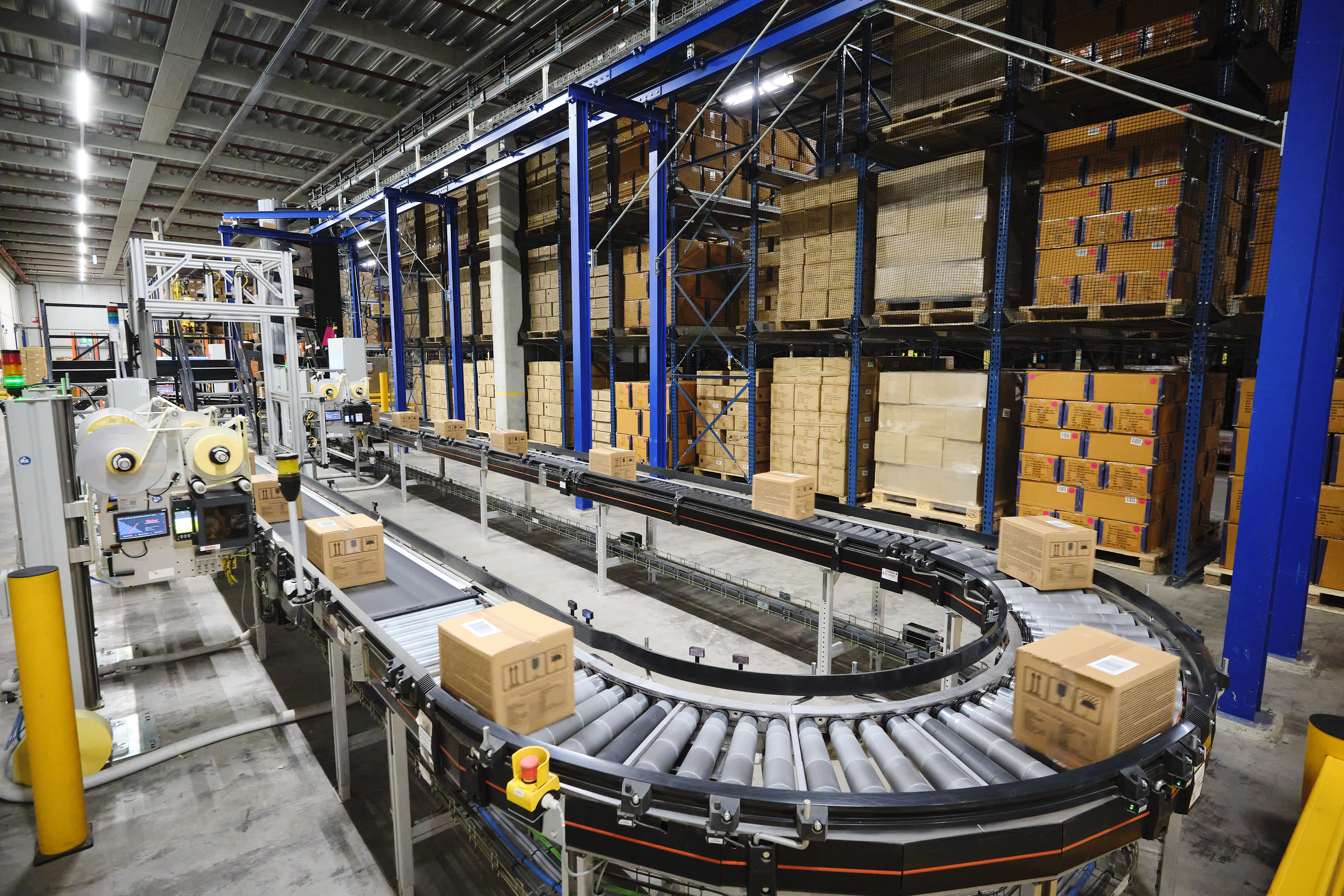Fotoreportage: binnenkijken in het geautomatiseerde dc van Zeeman